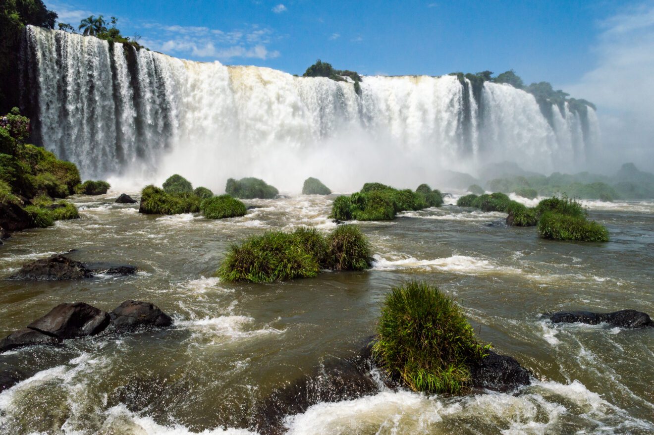 De Iguazú watervallen tussen Argentinië en Brazilië - The Outdoors