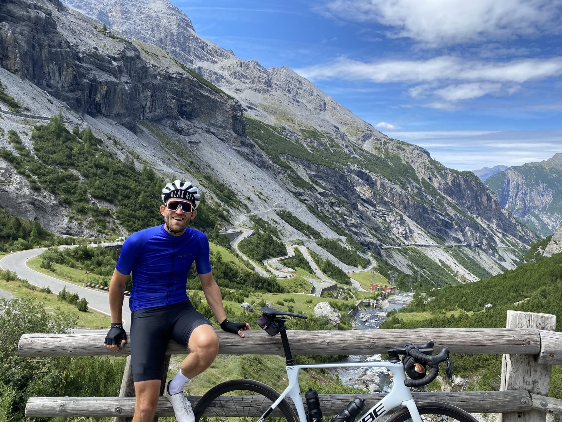 Velor fietskleding. Riding for the planet. - The Bike