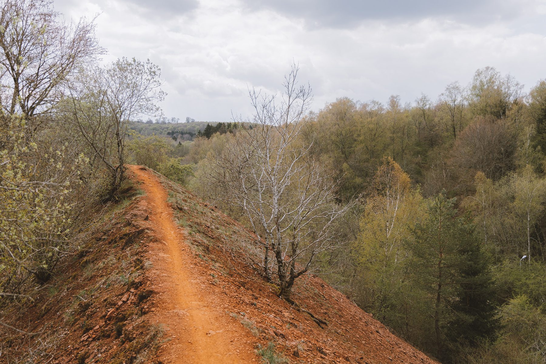 De Minett Trail, wandelen over de rode aarde in Luxemburg - The Hike
